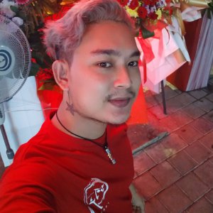 欢迎来到MC Wai Gyi的直播间