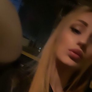 Watch Zara…💋 Live Stream on BIGO LIVE