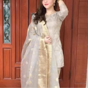 欢迎来到Zoe Mano🌸的直播间