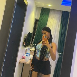 Watch Lizzy logan ️ Live Stream on BIGO LIVE