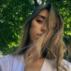 Watch Alinochka ️ Live Stream on BIGO LIVE