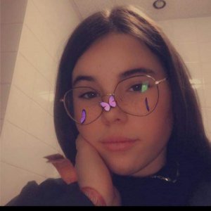 Watch Chloé Guillot Live Stream on BIGO LIVE