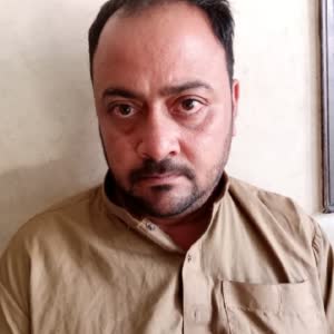 Regardez Anees Khan en direct sur BIGO LIVE.