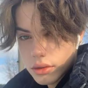 Watch Sam Sar Live Stream on BIGO LIVE