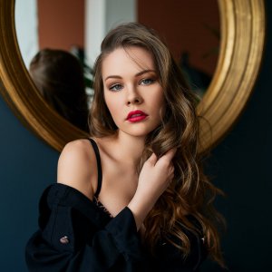 欢迎来到💜 𝕸𝖆𝖘𝖍𝖆 💜的直播间