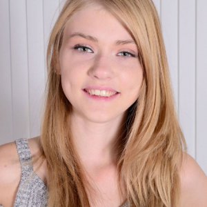 Watch Emma 24 Live Stream on BIGO LIVE