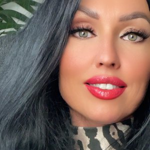 Watch Tina Ricci Live Stream on BIGO LIVE