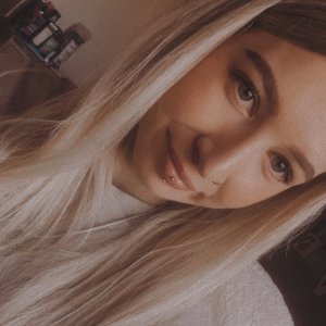 Watch Ashy 🐝 Live Stream on BIGO LIVE