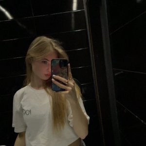 Watch ALBINA Live Stream on BIGO LIVE