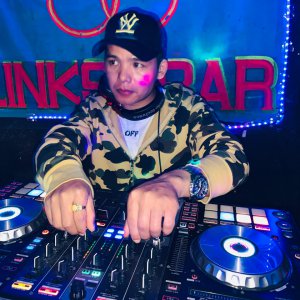 Se DJ LA12🐉🇯🇵 Live Stream på BIGO LIVE