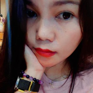 Watch Ms. GreEdy GiRL Live Stream on BIGO LIVE