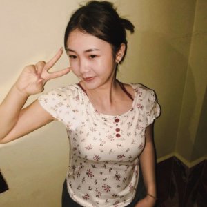 Watch 🌷Hnub🌷 Live Stream on BIGO LIVE