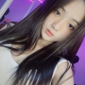 欢迎来到𝙲𝚑𝚎𝚛𝚛𝚢𝚢🍒的直播间