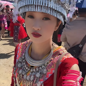 Watch нᶰ 🍃 leej muam Live Stream on BIGO LIVE