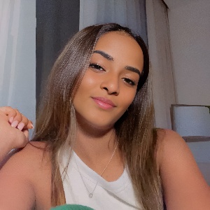 Watch Riirii🤍 Live Stream on BIGO LIVE