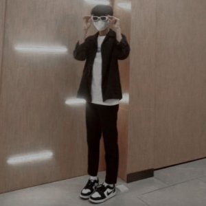 Pyae Sone Aung의 라이브 방송에 오신 것을 환영합니다.