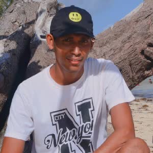 Bekijk Royy_88®®🌹 Live Stream op BIGO LIVE