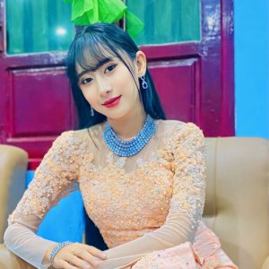 ดู Shwe Yoke Lay🎖️ ไลฟ์สตรีมสดบน BIGO LIVE