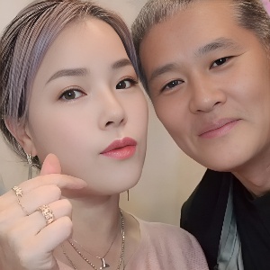 欢迎来到 슈💋Daℰ.Bᬂ 대발이ྎᭂ的直播间