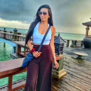 Watch Lizzz Live Stream on BIGO LIVE