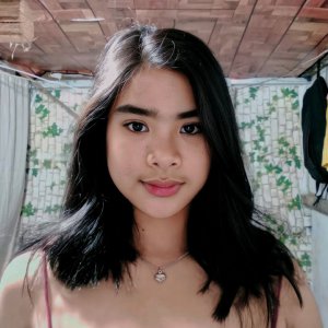 Watch ᗩꪜᏣ Renelyn Live Stream on BIGO LIVE