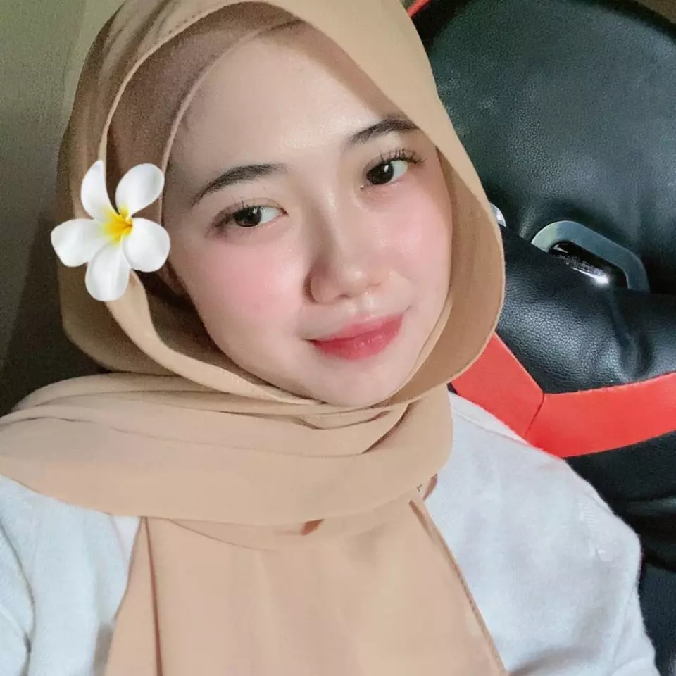 Watch momo🍑🌸お昼と21時半 Live Stream on BIGO LIVE