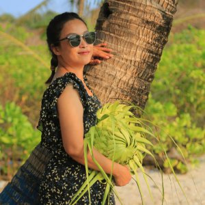 欢迎来到5🌟warwar Hlaing的直播间