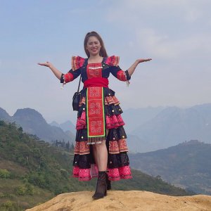 Watch Nkauj Hmoob Vaj Live Stream on BIGO LIVE