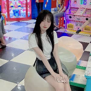 歡迎來到🐣 Meww Khùmm 🐣的直播間