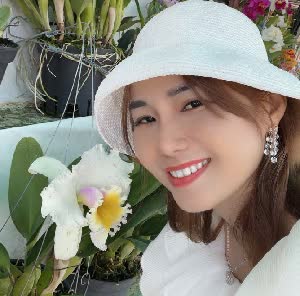 Watch XUÂN VUI Bolero Live Stream on BIGO LIVE