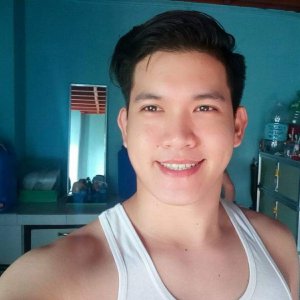 Watch Emon🪩🆁🅰🆅🅴 Live Stream on BIGO LIVE