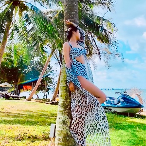 BIGO LIVE Sally Leの配信ルームへようこそ