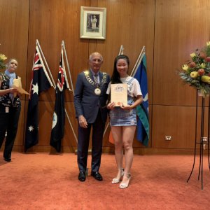 Rose Leader의 라이브 방송에 오신 것을 환영합니다.