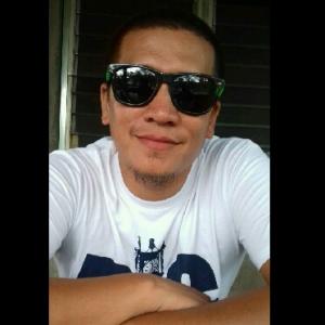 Смотрите John Sangalang прямую трансляцию на BIGO LIVE