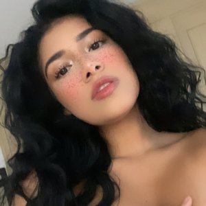 Watch 🧜🏽‍♀️Pam ᥉ⲧꫝʀ Live Stream on BIGO LIVE