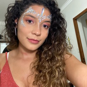 Watch 🎭Mrs Laura🧊🥂 Live Stream on BIGO LIVE