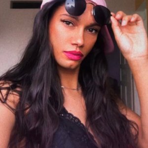 Watch ISABELA MOTTA Live Stream on BIGO LIVE