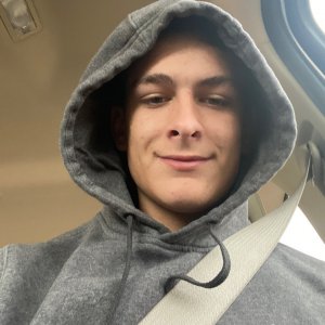 Watch Dyson Cole Live Stream on BIGO LIVE