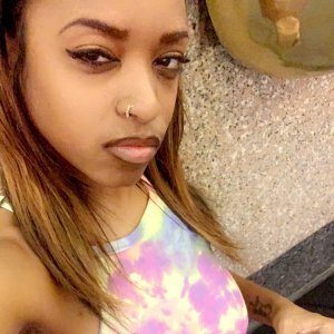 Watch 🔌BEE🍯🐝 🌍 Live Stream on BIGO LIVE