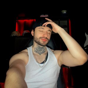 Watch 🐰🐧Uzzel🦊🎻🎈 Live Stream on BIGO LIVE