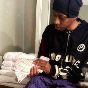 Watch 🎯EMO-G 📕🍃 Live Stream on BIGO LIVE