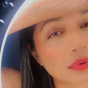 欢迎来到Aluana💪的直播间