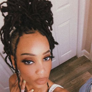 Watch Bee Live Stream on BIGO LIVE