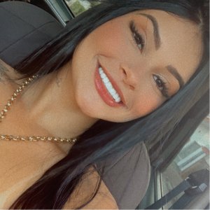 BIGO LIVE'da 💫🌀 Carol Bueno Canlı Yayın İzleyin