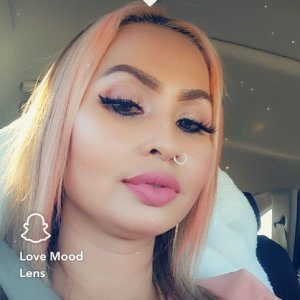 Bekijk Juicy Momma🍑👙⏲ Live Stream op BIGO LIVE