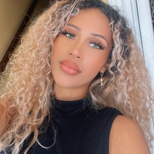 Watch 💲ITSLOLA🐇 Live Stream on BIGO LIVE