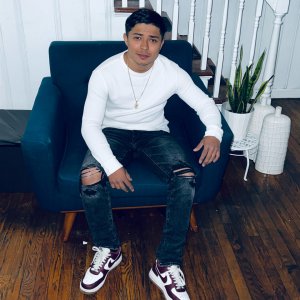 Watch Yefry Pineda Live Stream on BIGO LIVE