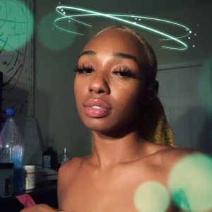 欢迎来到👑 kay💋 👑的直播间